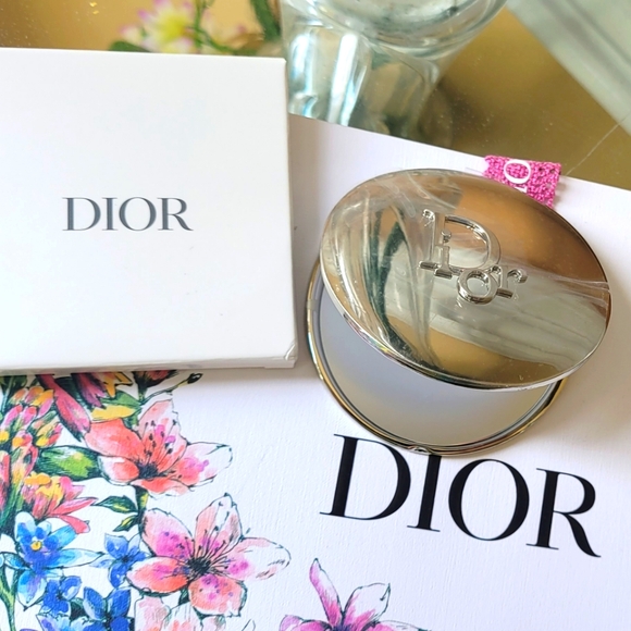 Dior | Makeup | Dior Novelty Mirror Silver 224 Double Mirror Compact ...
